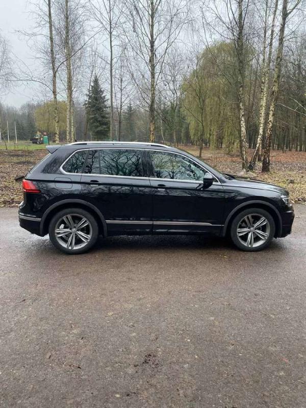 Melns Volkswagen Tiguan 2019 Kauņa, ar dzinēja tilpumu 1.50 L un nobraukumu 48 tūkst. km par 20350 €, foto 7 vietnē AUTOMOTO.COM.LV