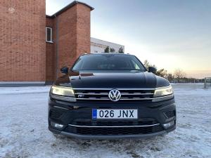 Melns Volkswagen Tiguan 2019 Šauļi, ar dzinēja tilpumu 1.97 L un nobraukumu 171 tūkst. km par 18000 €, foto 2 vietnē AUTOMOTO.COM.LV