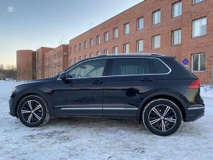 Melns Volkswagen Tiguan 2019 Šauļi, ar dzinēja tilpumu 1.97 L un nobraukumu 171 tūkst. km par 18000 €, foto 3 vietnē AUTOMOTO.COM.LV