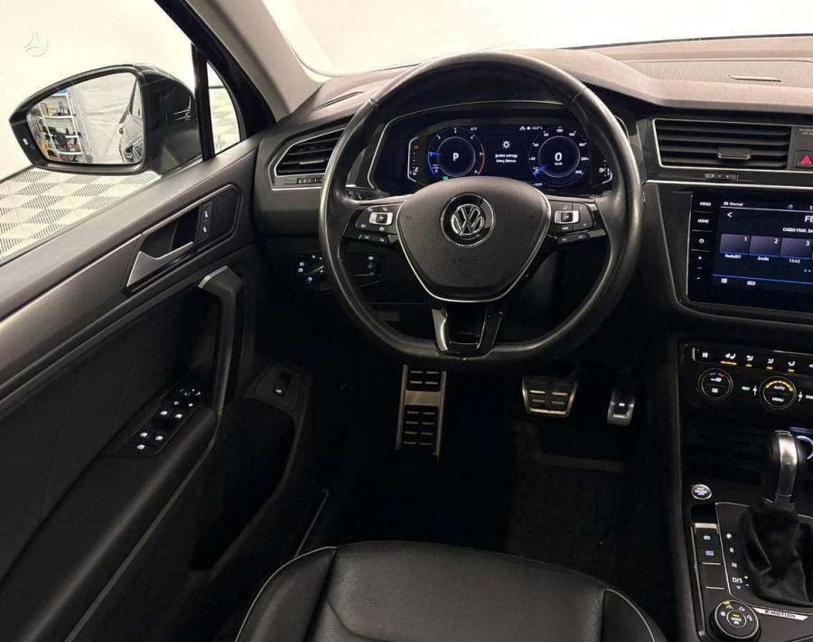 Melns Volkswagen Tiguan 2019 Marijampole, ar dzinēja tilpumu 1.97 L un nobraukumu 91 tūkst. km par 24750 €, foto 18 vietnē AUTOMOTO.COM.LV