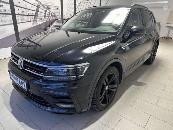 Melns Volkswagen Tiguan 2019 Panevēža, ar dzinēja tilpumu 1.97 L un nobraukumu 97 tūkst. km par 27900 €, foto 1 vietnē AUTOMOTO.COM.LV