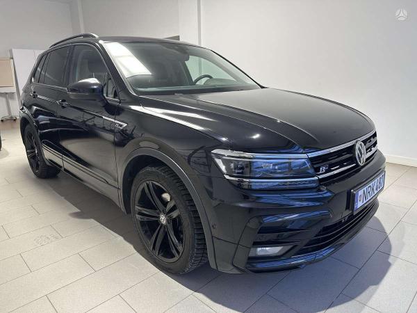 Melns Volkswagen Tiguan 2019 Panevēža, ar dzinēja tilpumu 1.97 L un nobraukumu 97 tūkst. km par 27900 €, foto 2 vietnē AUTOMOTO.COM.LV