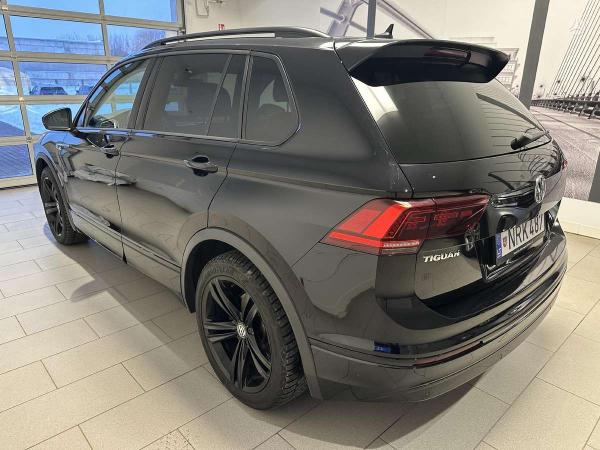 Melns Volkswagen Tiguan 2019 Panevēža, ar dzinēja tilpumu 1.97 L un nobraukumu 97 tūkst. km par 27900 €, foto 9 vietnē AUTOMOTO.COM.LV