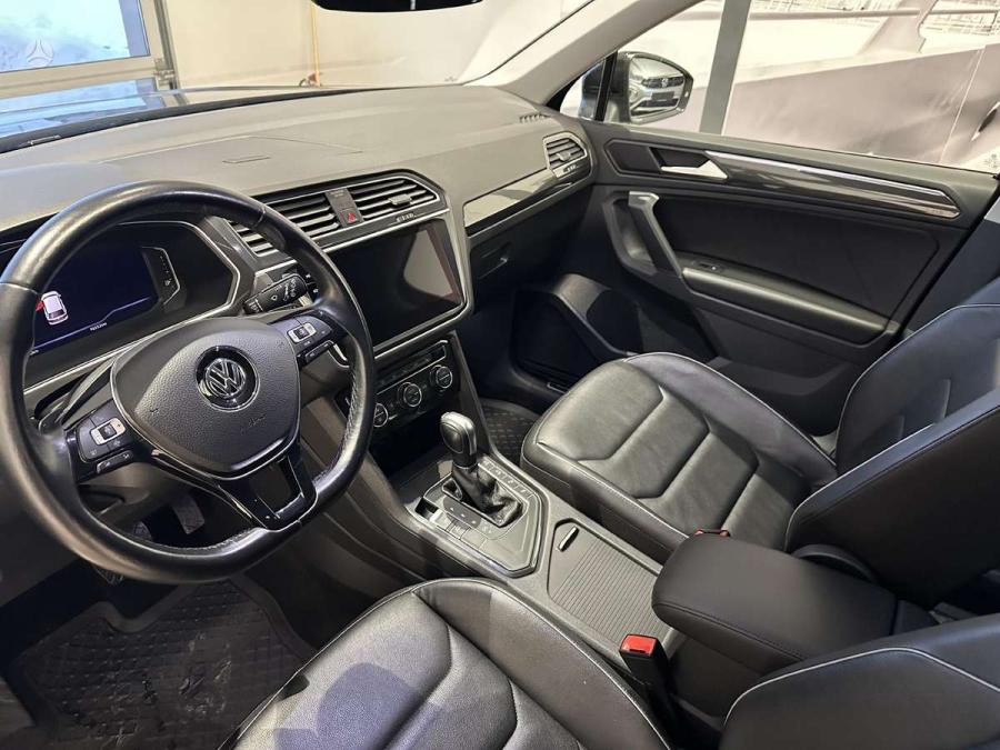 Melns Volkswagen Tiguan 2019 Panevēža, ar dzinēja tilpumu 1.97 L un nobraukumu 97 tūkst. km par 27900 €, foto 12 vietnē AUTOMOTO.COM.LV