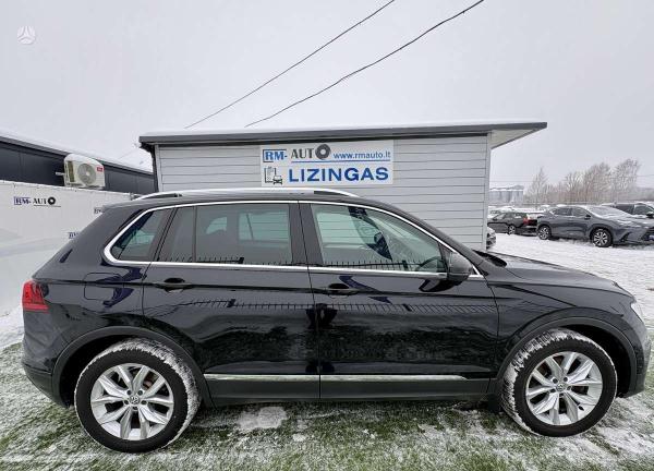 Black Volkswagen Tiguan 2019 in Panevezys, with an engine capacity of 2.00 L and mileage of 102 thousand km for 17500 €, photo 5 on AUTOMOTO.COM.LV