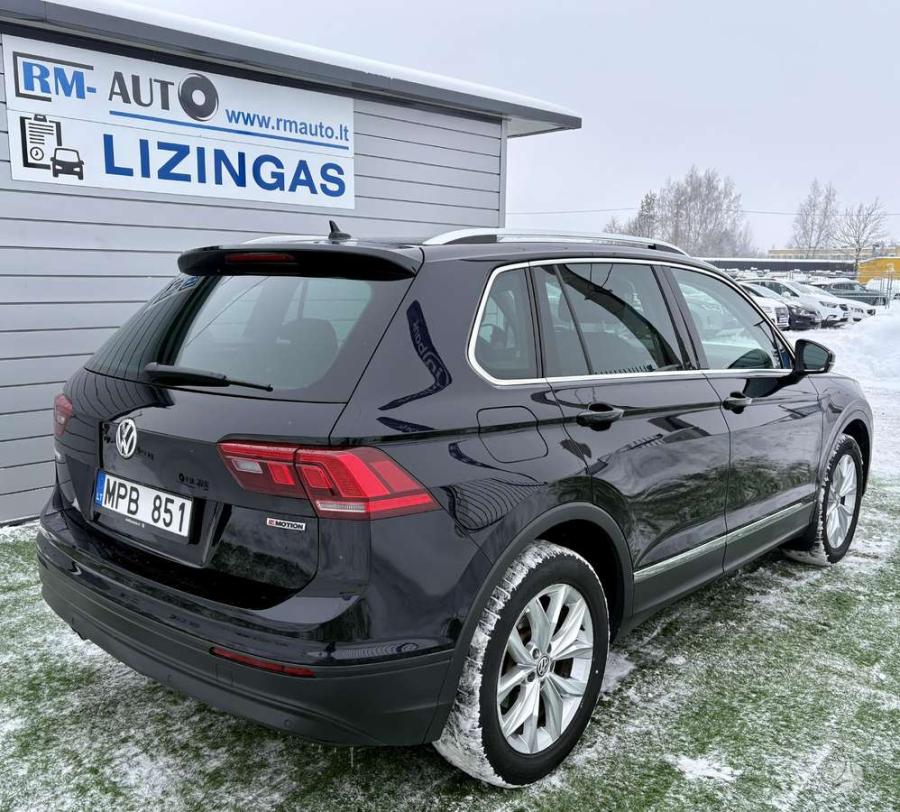 Melns Volkswagen Tiguan 2019 Panevēža, ar dzinēja tilpumu 2.00 L un nobraukumu 102 tūkst. km par 17500 €, foto 6 vietnē AUTOMOTO.COM.LV