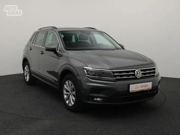 Melns Volkswagen Tiguan 2019 Viļņa, ar dzinēja tilpumu 2.00 L un nobraukumu 103 tūkst. km par 22399 €, foto 10 vietnē AUTOMOTO.COM.LV