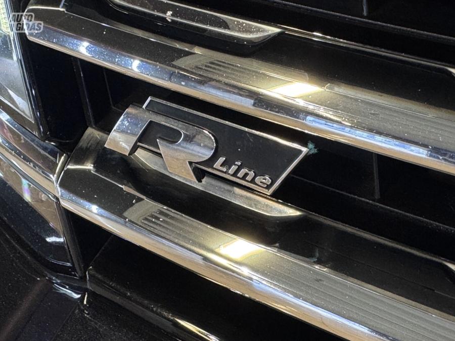 Melns Volkswagen Tiguan 2019 Avižieniai, ar dzinēja tilpumu 2.00 L un nobraukumu 178 tūkst. km par 20950 €, foto 5 vietnē AUTOMOTO.COM.LV