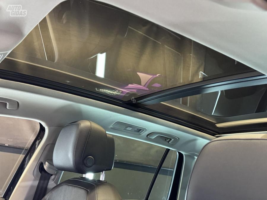 Melns Volkswagen Tiguan 2019 Avižieniai, ar dzinēja tilpumu 2.00 L un nobraukumu 178 tūkst. km par 20950 €, foto 7 vietnē AUTOMOTO.COM.LV