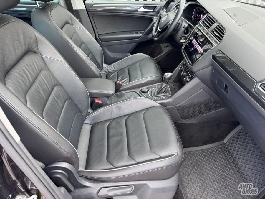Melns Volkswagen Tiguan 2019 Avižieniai, ar dzinēja tilpumu 2.00 L un nobraukumu 178 tūkst. km par 20950 €, foto 9 vietnē AUTOMOTO.COM.LV