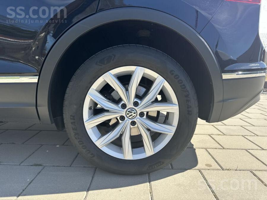 Melns Volkswagen Tiguan 2019 Rīga, ar dzinēja tilpumu 2.00 L un nobraukumu 184 tūkst. km par 19900 €, foto 5 vietnē AUTOMOTO.COM.LV