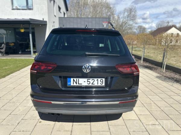 Melns Volkswagen Tiguan 2019 Rīga, ar dzinēja tilpumu 2.00 L un nobraukumu 184 tūkst. km par 19900 €, foto 5 vietnē AUTOMOTO.COM.LV