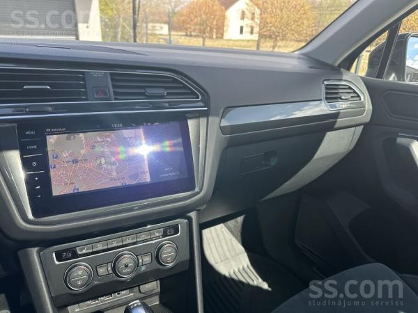 Melns Volkswagen Tiguan 2019 Rīga, ar dzinēja tilpumu 2.00 L un nobraukumu 184 tūkst. km par 19900 €, foto 9 vietnē AUTOMOTO.COM.LV