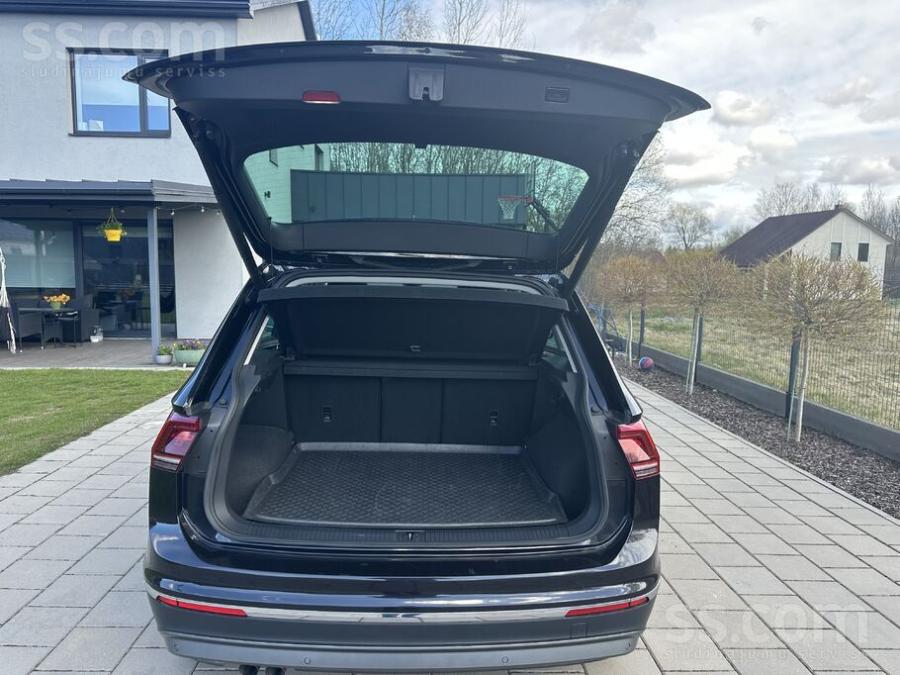 Melns Volkswagen Tiguan 2019 Rīga, ar dzinēja tilpumu 2.00 L un nobraukumu 184 tūkst. km par 19900 €, foto 18 vietnē AUTOMOTO.COM.LV