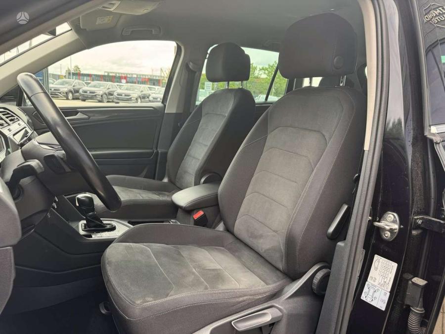 Melns Volkswagen Tiguan 2019 Kauņa, ar dzinēja tilpumu 1.50 L un nobraukumu 185 tūkst. km par 17900 €, foto 9 vietnē AUTOMOTO.COM.LV