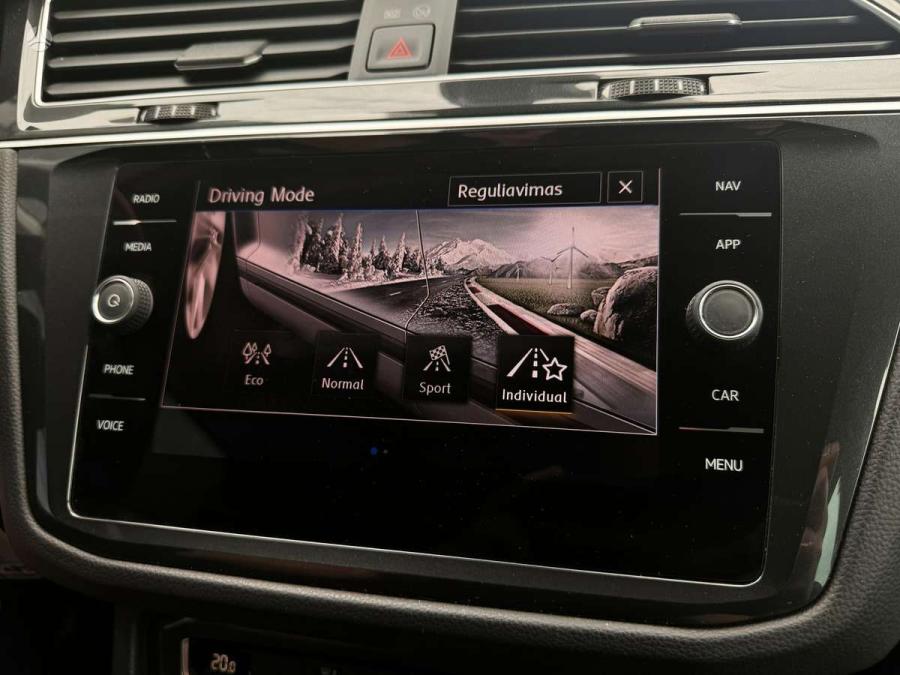 Melns Volkswagen Tiguan 2019 Kauņa, ar dzinēja tilpumu 1.50 L un nobraukumu 185 tūkst. km par 17900 €, foto 16 vietnē AUTOMOTO.COM.LV