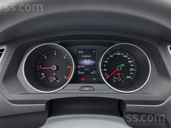 Black Volkswagen Tiguan 2019 in Riga, with an engine capacity of 2.00 L and mileage of 143 thousand km for 17850 €, photo 8 on AUTOMOTO.COM.LV