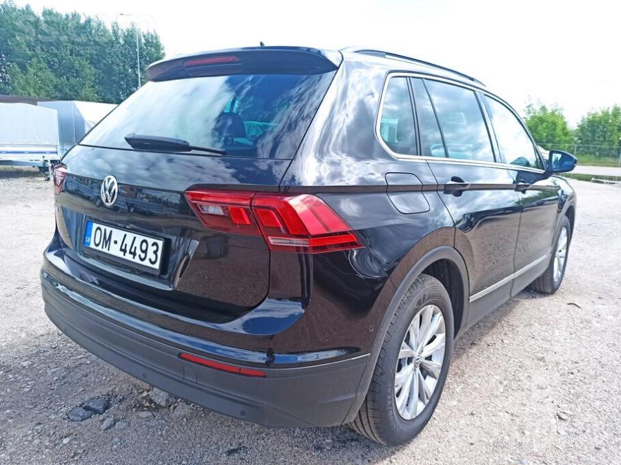 Melns Volkswagen Tiguan 2019 Daugavpils, ar dzinēja tilpumu 1.50 L un nobraukumu 0 tūkst. km par 16800 €, foto 6 vietnē AUTOMOTO.COM.LV