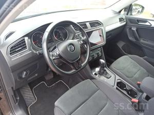 Melns Volkswagen Tiguan 2019 Daugavpils, ar dzinēja tilpumu 1.50 L un nobraukumu 0 tūkst. km par 16800 €, foto 13 vietnē AUTOMOTO.COM.LV