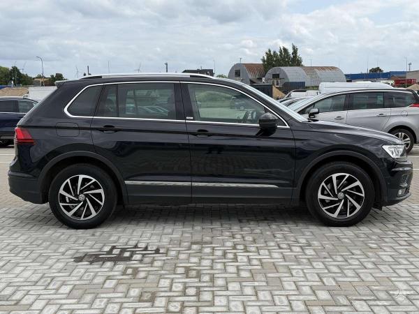 Melns Volkswagen Tiguan 2019 Tauragė, ar dzinēja tilpumu 2.00 L un nobraukumu 337 tūkst. km par 13500 €, foto 6 vietnē AUTOMOTO.COM.LV