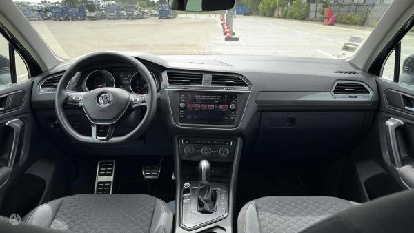 Melns Volkswagen Tiguan 2019 Tauragė, ar dzinēja tilpumu 2.00 L un nobraukumu 337 tūkst. km par 13500 €, foto 9 vietnē AUTOMOTO.COM.LV