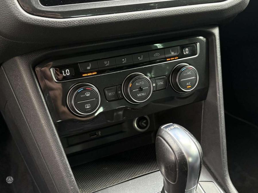 Melns Volkswagen Tiguan 2019 Kauņa, ar dzinēja tilpumu 1.97 L un nobraukumu 207 tūkst. km par 14250 €, foto 18 vietnē AUTOMOTO.COM.LV