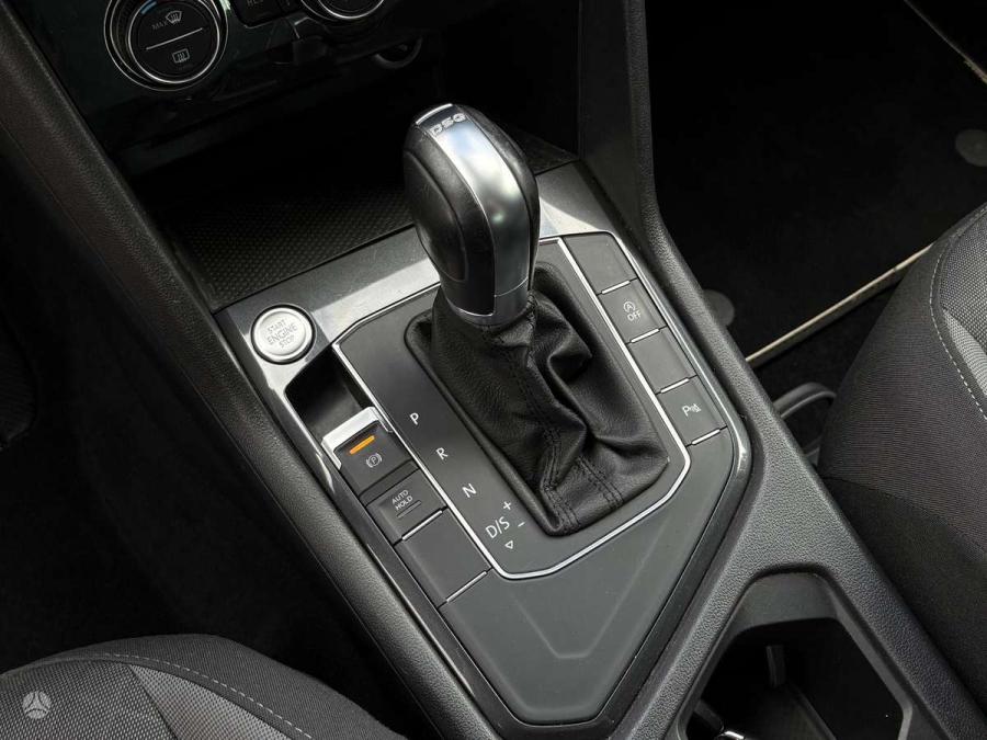 Melns Volkswagen Tiguan 2019 Kauņa, ar dzinēja tilpumu 1.97 L un nobraukumu 207 tūkst. km par 14250 €, foto 19 vietnē AUTOMOTO.COM.LV