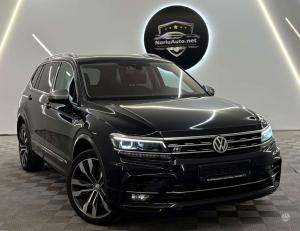 Black Volkswagen Tiguan 2019 in Marijampole, with an engine capacity of 1.97 L and mileage of 271 thousand km for 18750 €, photo 1 on AUTOMOTO.COM.LV
