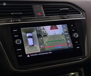 Black Volkswagen Tiguan 2019 in Marijampole, with an engine capacity of 1.97 L and mileage of 271 thousand km for 18750 €, photo 8 on AUTOMOTO.COM.LV