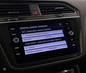 Black Volkswagen Tiguan 2019 in Marijampole, with an engine capacity of 1.97 L and mileage of 271 thousand km for 18750 €, photo 9 on AUTOMOTO.COM.LV