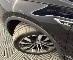 Black Volkswagen Tiguan 2019 in Marijampole, with an engine capacity of 1.97 L and mileage of 271 thousand km for 18750 €, photo 31 on AUTOMOTO.COM.LV