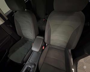 Black Volkswagen Tiguan 2019 in Marijampole, with an engine capacity of 1.97 L and mileage of 271 thousand km for 18750 €, photo 32 on AUTOMOTO.COM.LV
