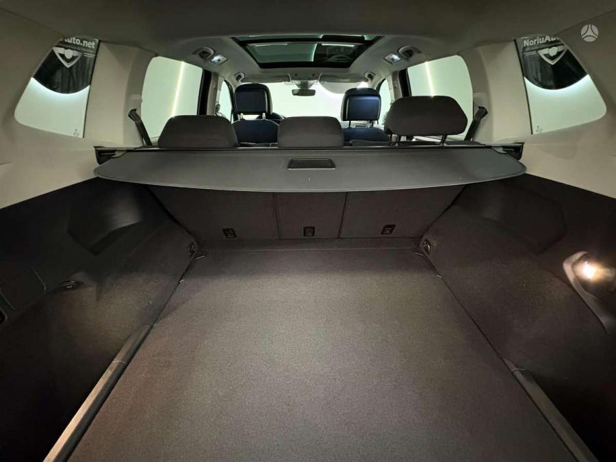 Black Volkswagen Tiguan 2019 in Marijampole, with an engine capacity of 1.97 L and mileage of 271 thousand km for 18750 €, photo 35 on AUTOMOTO.COM.LV