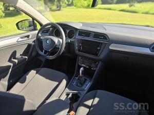 Melns Volkswagen Tiguan 2019 Rīga, ar dzinēja tilpumu 2.00 L un nobraukumu 134 tūkst. km par 15800 €, foto 10 vietnē AUTOMOTO.COM.LV