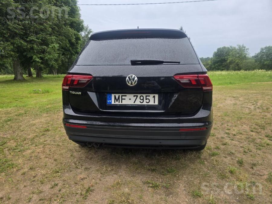 Melns Volkswagen Tiguan 2019 Rīga, ar dzinēja tilpumu 2.00 L un nobraukumu 134 tūkst. km par 15800 €, foto 18 vietnē AUTOMOTO.COM.LV