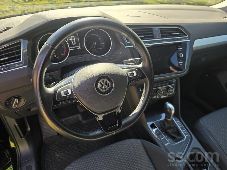 Melns Volkswagen Tiguan 2019 Rīga, ar dzinēja tilpumu 2.00 L un nobraukumu 134 tūkst. km par 15800 €, foto 19 vietnē AUTOMOTO.COM.LV
