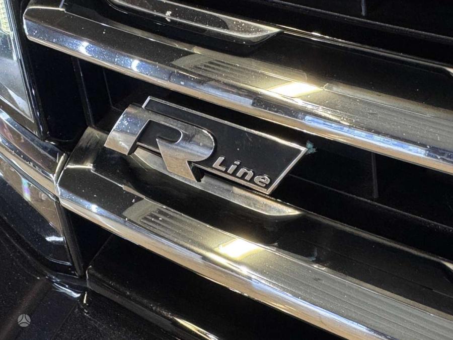 Melns Volkswagen Tiguan 2019 Viļņa, ar dzinēja tilpumu 2.00 L un nobraukumu 178 tūkst. km par 20950 €, foto 5 vietnē AUTOMOTO.COM.LV