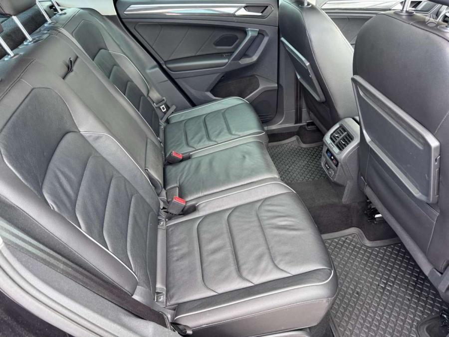 Melns Volkswagen Tiguan 2019 Viļņa, ar dzinēja tilpumu 2.00 L un nobraukumu 178 tūkst. km par 20950 €, foto 10 vietnē AUTOMOTO.COM.LV