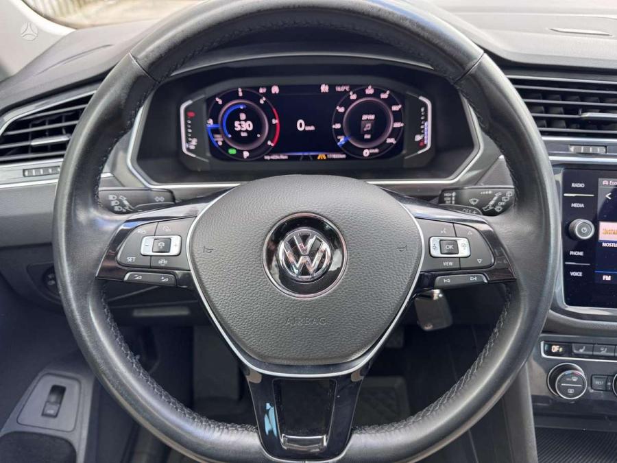 Melns Volkswagen Tiguan 2019 Viļņa, ar dzinēja tilpumu 2.00 L un nobraukumu 178 tūkst. km par 20950 €, foto 15 vietnē AUTOMOTO.COM.LV