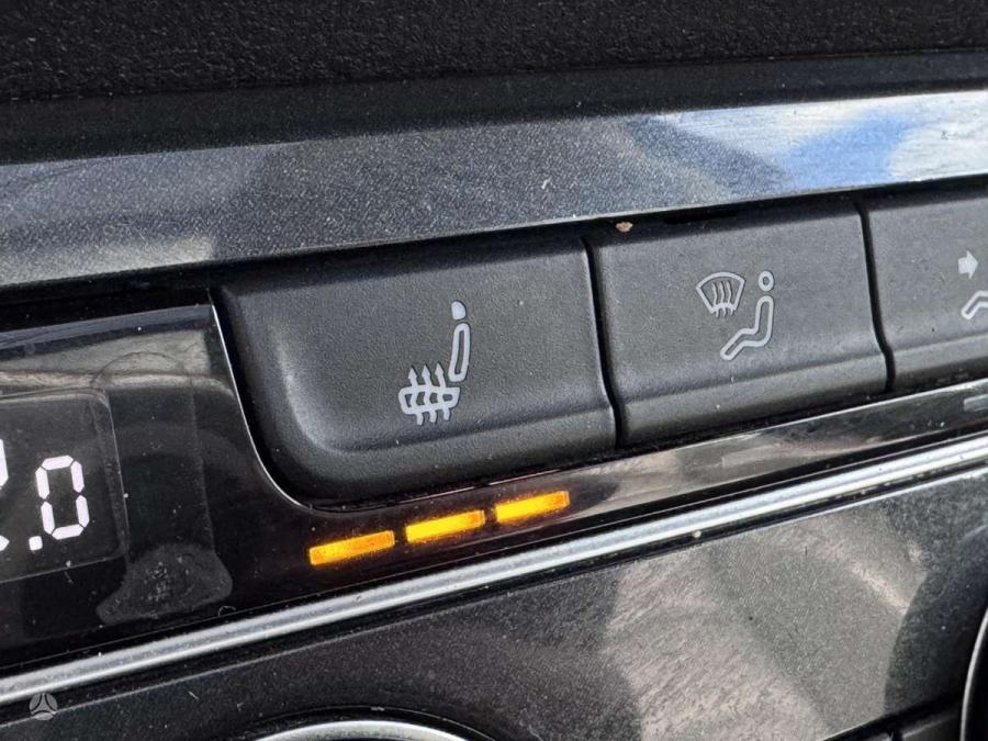 Melns Volkswagen Tiguan 2019 Viļņa, ar dzinēja tilpumu 2.00 L un nobraukumu 178 tūkst. km par 20950 €, foto 26 vietnē AUTOMOTO.COM.LV