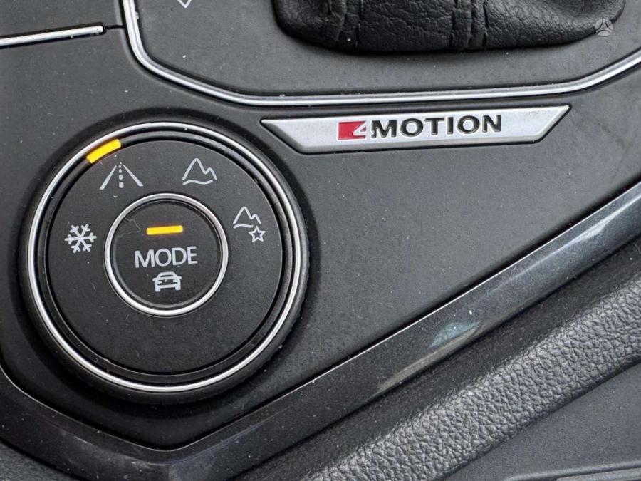 Melns Volkswagen Tiguan 2019 Viļņa, ar dzinēja tilpumu 2.00 L un nobraukumu 178 tūkst. km par 20950 €, foto 27 vietnē AUTOMOTO.COM.LV
