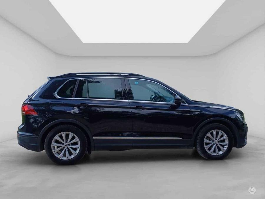 Melns Volkswagen Tiguan 2019 Viļņa, ar dzinēja tilpumu 2.00 L un nobraukumu 310 tūkst. km par 15890 €, foto 6 vietnē AUTOMOTO.COM.LV
