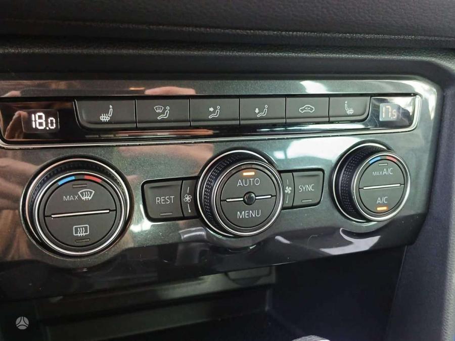 Melns Volkswagen Tiguan 2019 Viļņa, ar dzinēja tilpumu 2.00 L un nobraukumu 310 tūkst. km par 15890 €, foto 14 vietnē AUTOMOTO.COM.LV
