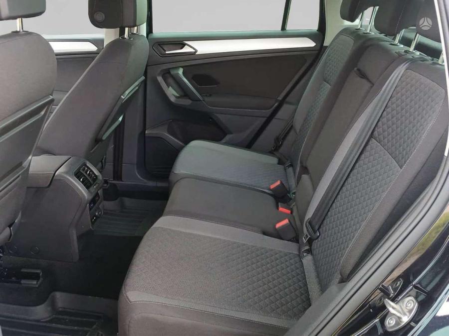 Melns Volkswagen Tiguan 2019 Viļņa, ar dzinēja tilpumu 2.00 L un nobraukumu 310 tūkst. km par 15890 €, foto 16 vietnē AUTOMOTO.COM.LV