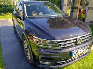Black Volkswagen Tiguan 2019 in Dobele, with an engine capacity of 2.00 L and mileage of 255 thousand km for 17900 €, photo 3 on AUTOMOTO.COM.LV