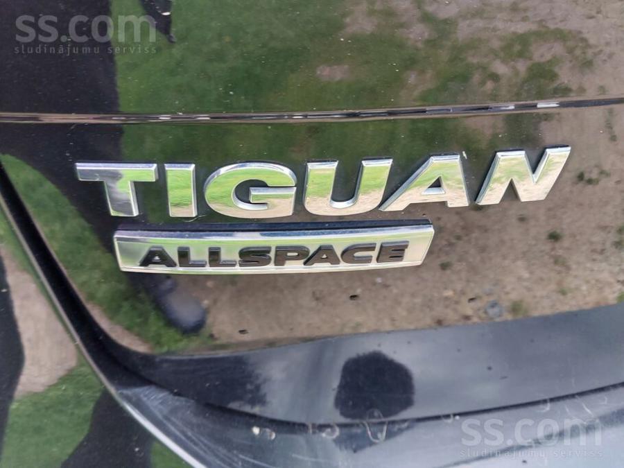 Black Volkswagen Tiguan 2019 in Dobele, with an engine capacity of 2.00 L and mileage of 255 thousand km for 17900 €, photo 18 on AUTOMOTO.COM.LV