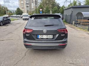 Black Volkswagen Tiguan 2019 in Riga, with an engine capacity of 2.00 L and mileage of 253 thousand km for 18490 €, photo 8 on AUTOMOTO.COM.LV