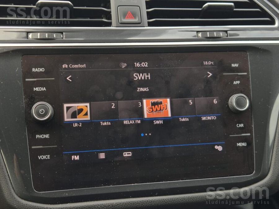Black Volkswagen Tiguan 2019 in Riga, with an engine capacity of 2.00 L and mileage of 253 thousand km for 18490 €, photo 16 on AUTOMOTO.COM.LV