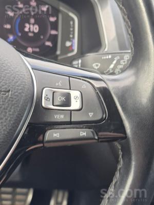 Black Volkswagen Tiguan 2019 in Riga, with an engine capacity of 2.00 L and mileage of 253 thousand km for 18490 €, photo 20 on AUTOMOTO.COM.LV