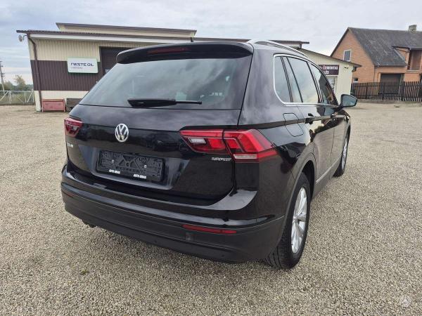 Melns Volkswagen Tiguan 2019 Kuršėnai, ar dzinēja tilpumu 1.97 L un nobraukumu 268 tūkst. km par 15900 €, foto 6 vietnē AUTOMOTO.COM.LV